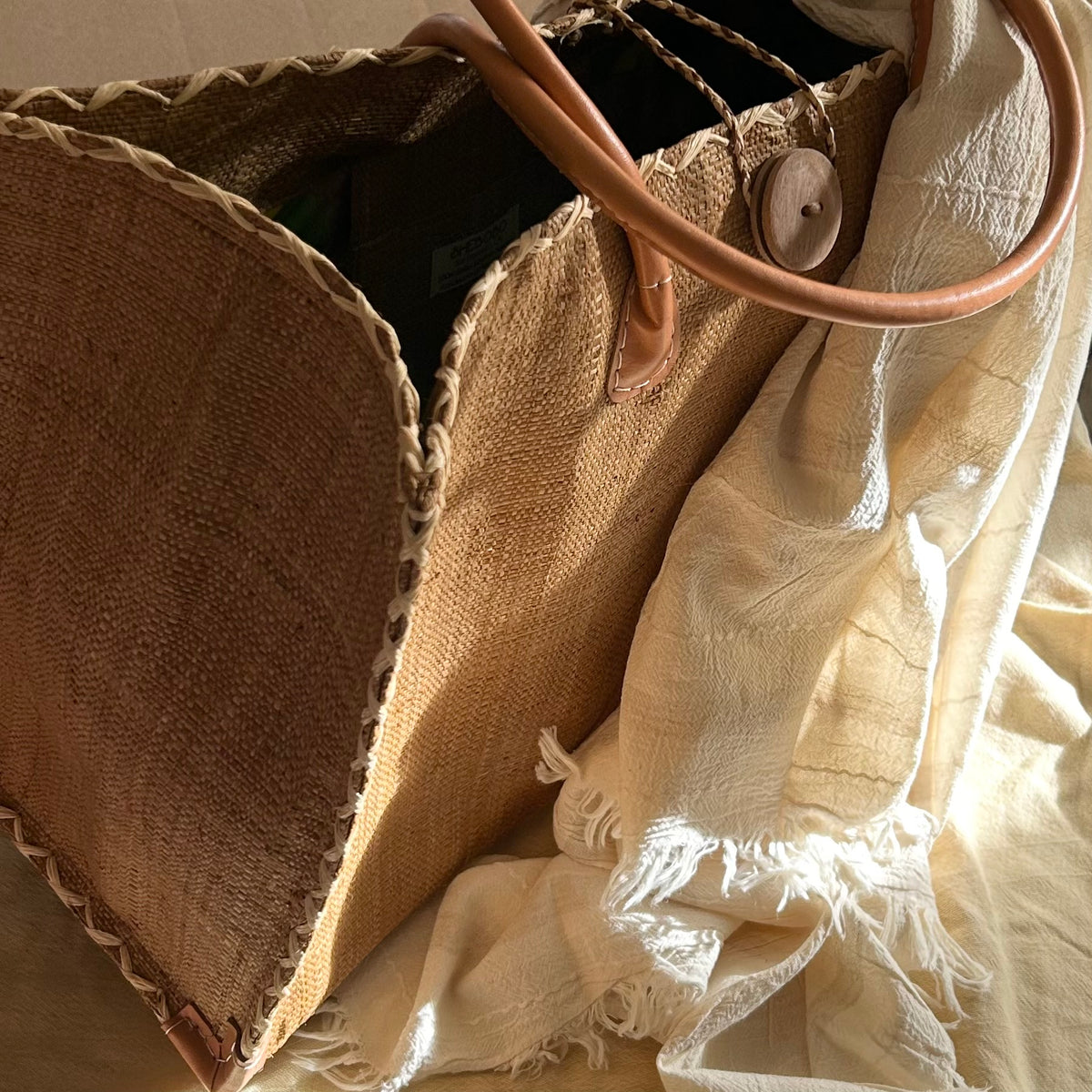 Set OF 2 -Large Natural Straw Bag & Pure Sarong – Tranquil USA